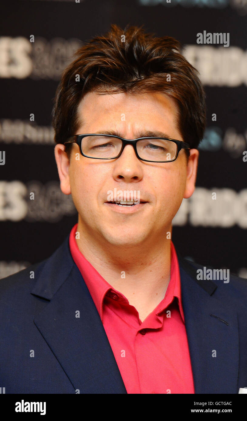 Michael mcintyre signs copies of his new book hi-res stock photography ...