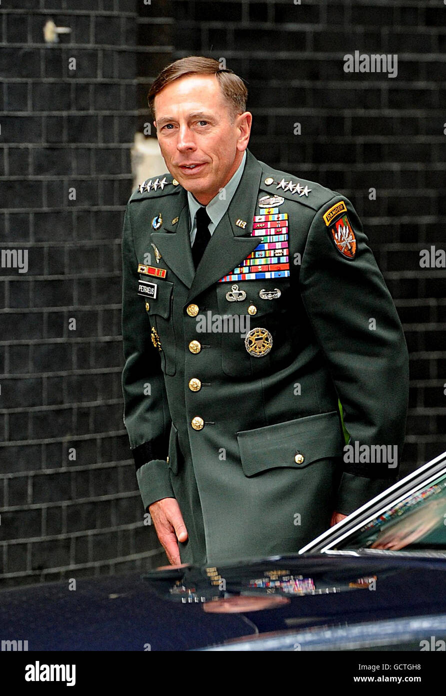 US General David Petraeus arrives in Downing Street, central London ...