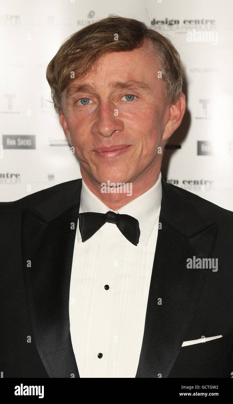 Jasper arrives gala performance snow white seven designers garrick ...