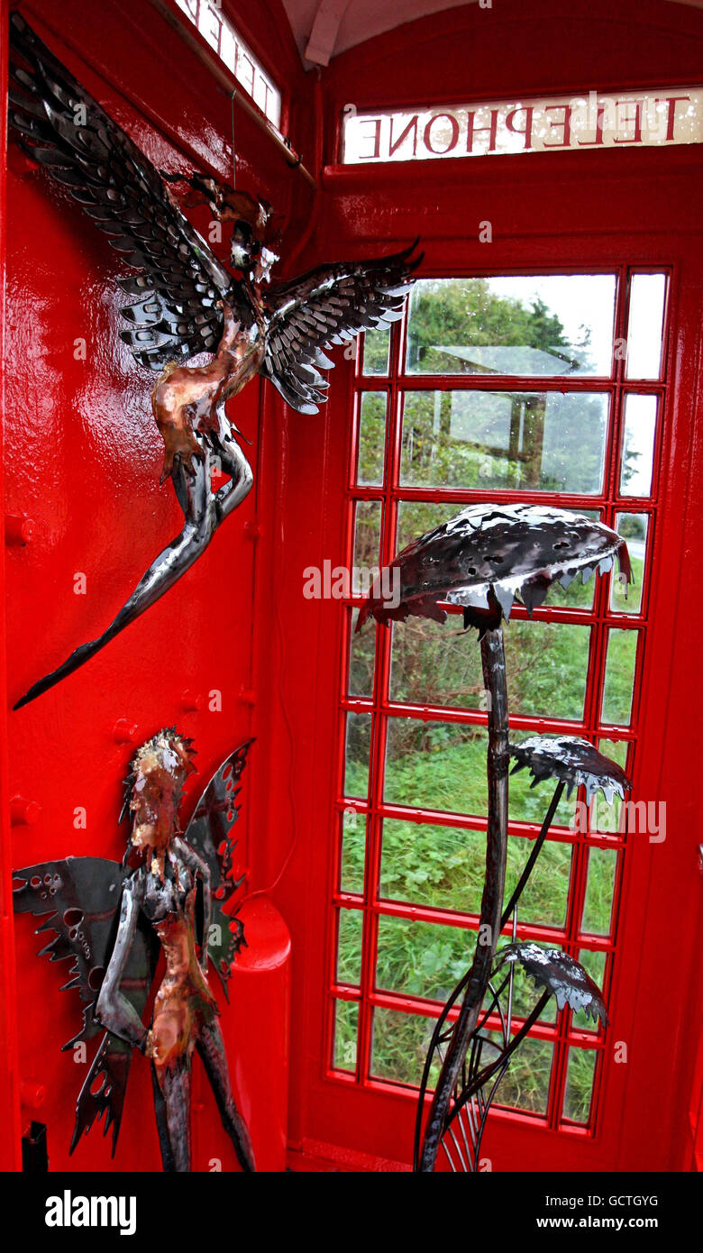Telephone box art gallery hi-res stock photography and images - Alamy