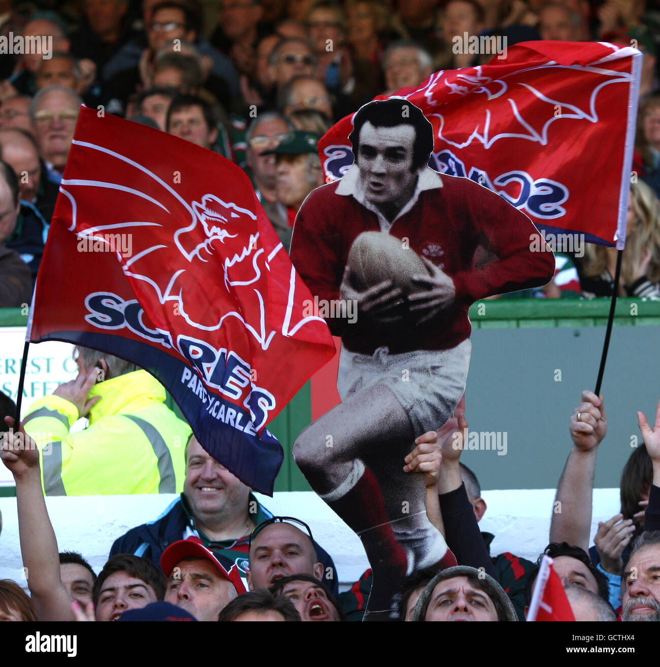 Leicester tigers fans show there support hi-res stock photography and ...