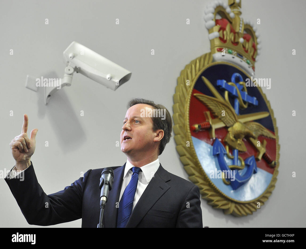 Prime Minister David Cameron addresses military staff at The Permanent ...