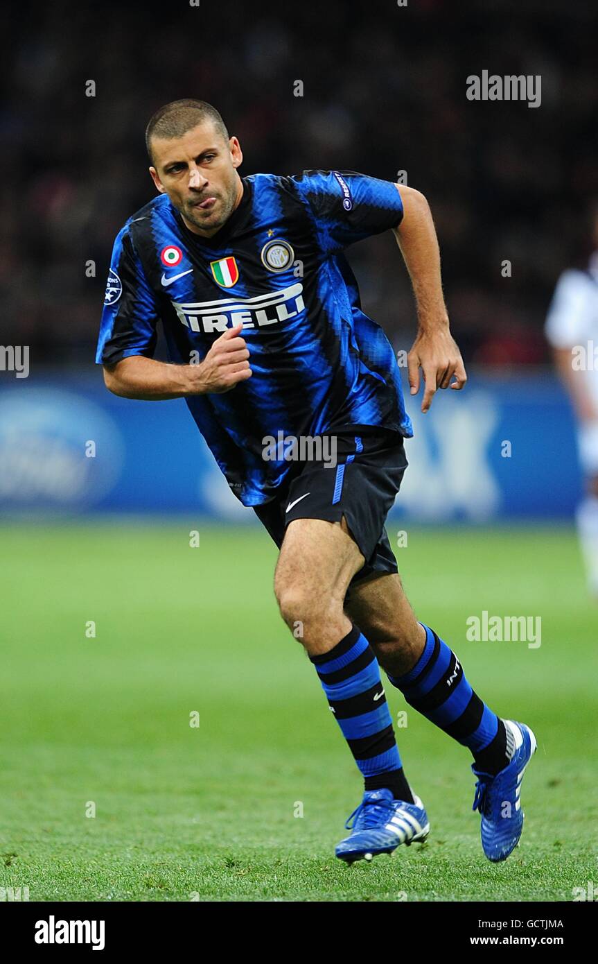 Walter samuel of inter milan hi-res stock photography and images - Alamy