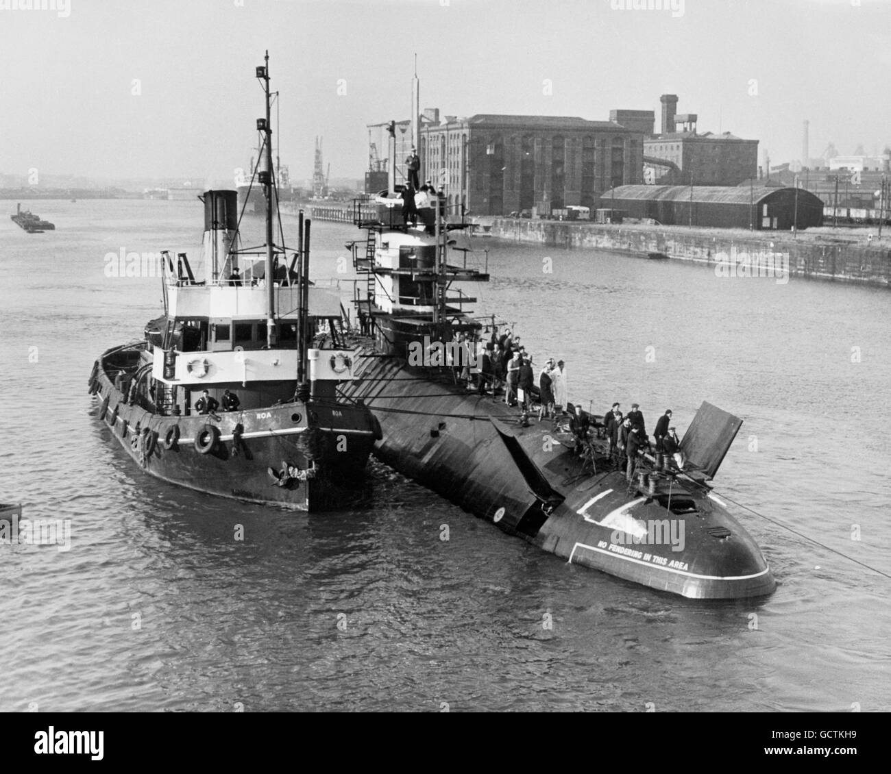 Hms devonshire hi-res stock photography and images - Alamy