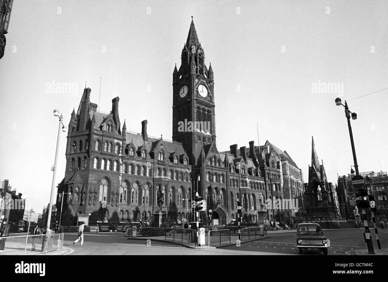 The imposing Neo-gothic Manchester Town Hall. Completed by architect ...