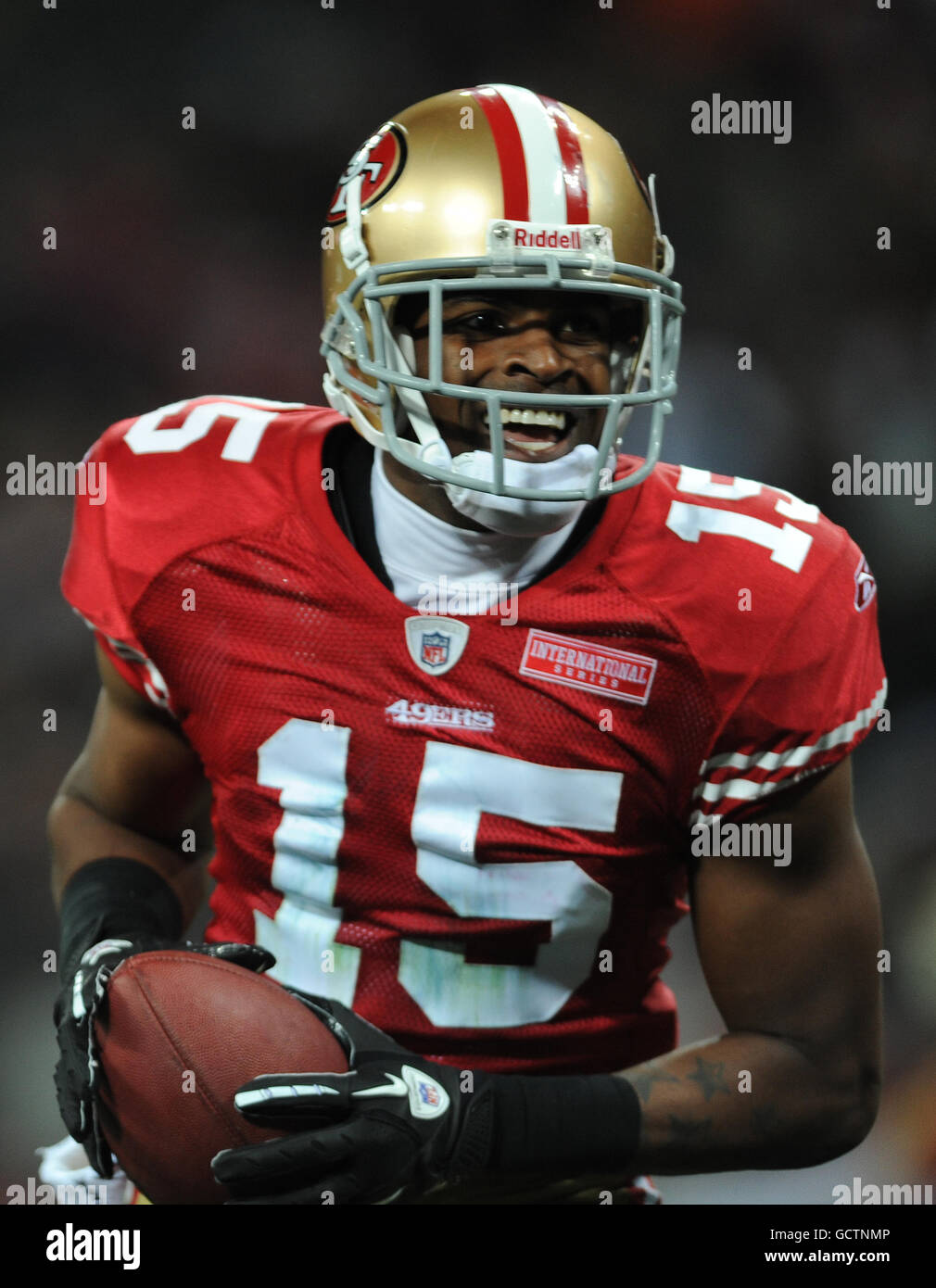 San francisco 49ers michael crabtree runs in for a touchdown hi-res ...