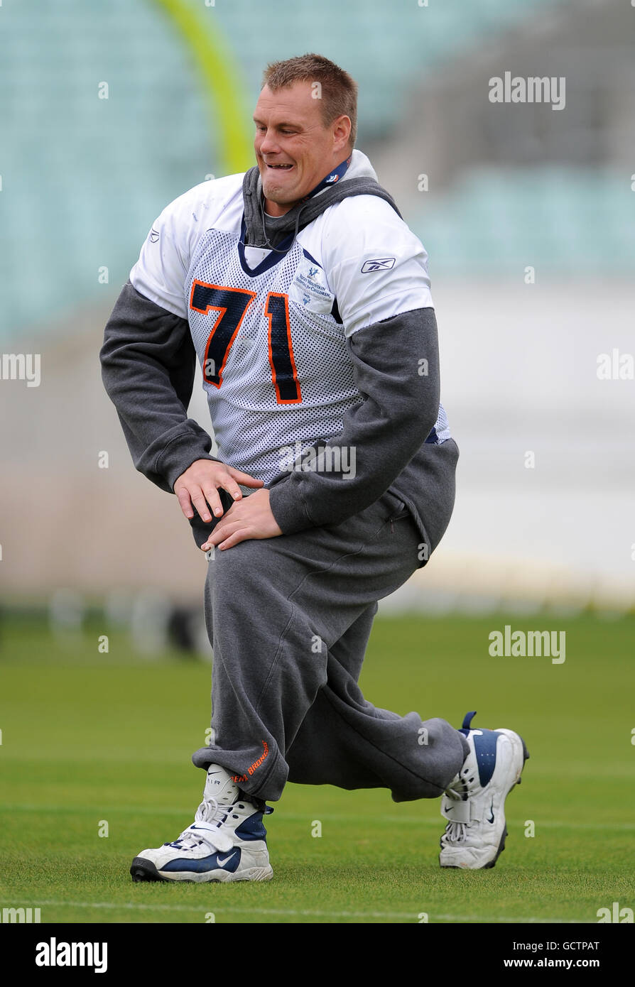 American Football - NFL - San Francisco 49ers v Denver Broncos - Denver ...