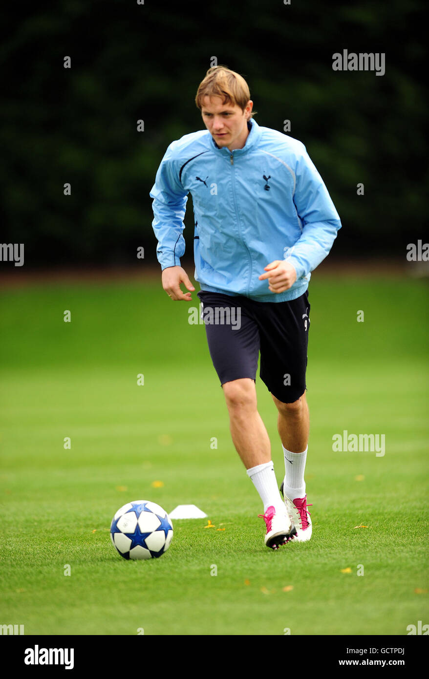 Tottenham hotspurs roman pavlyuchenko during training hi-res stock ...