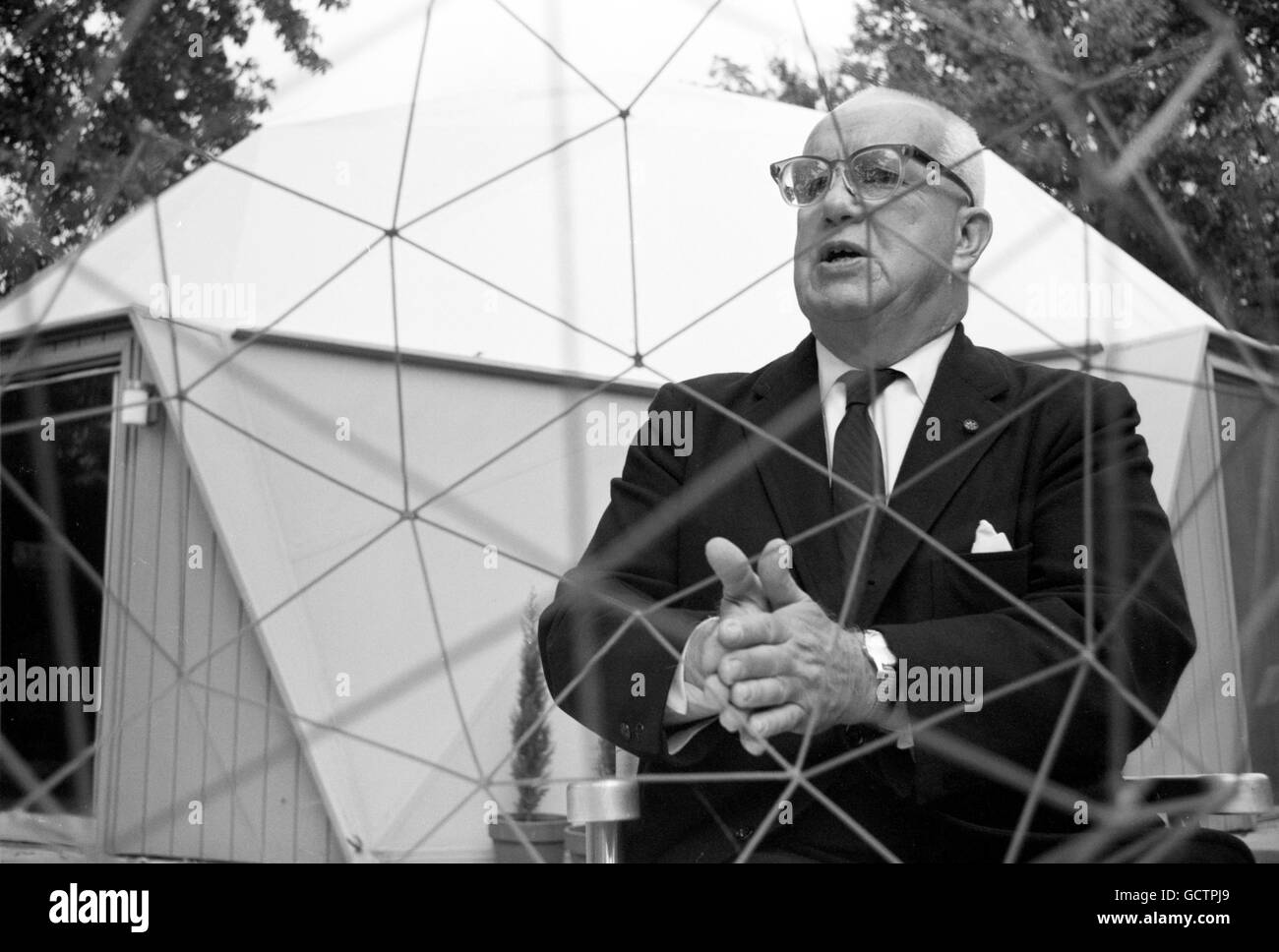 Inventor working Black and White Stock Photos & Images - Alamy