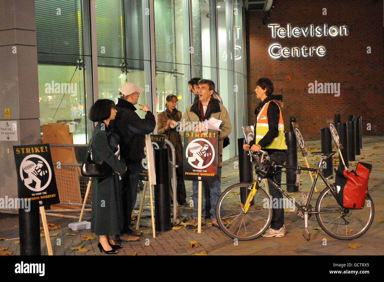 Striking journalists on the picket line outside BBC Television Centre ...