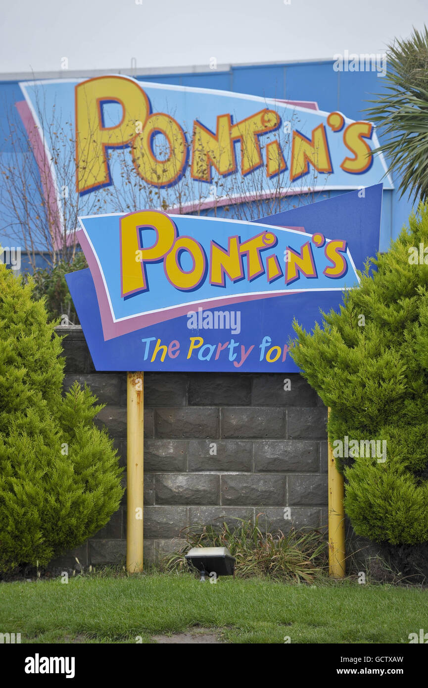 Pontin s Goes Into Administration Stock Photo Alamy