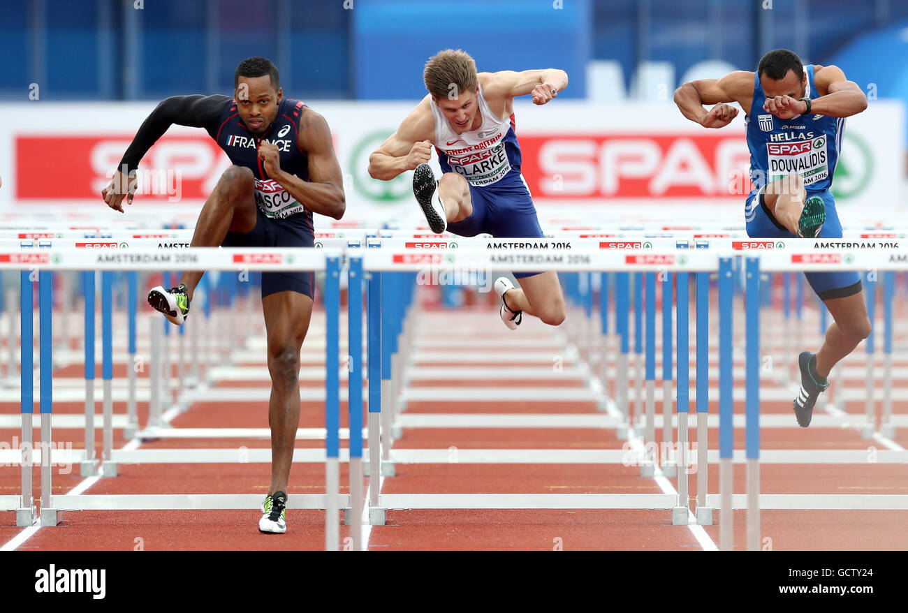 Great Britain's Lawrence Clarke (centre) competes in the Men's 110m ...