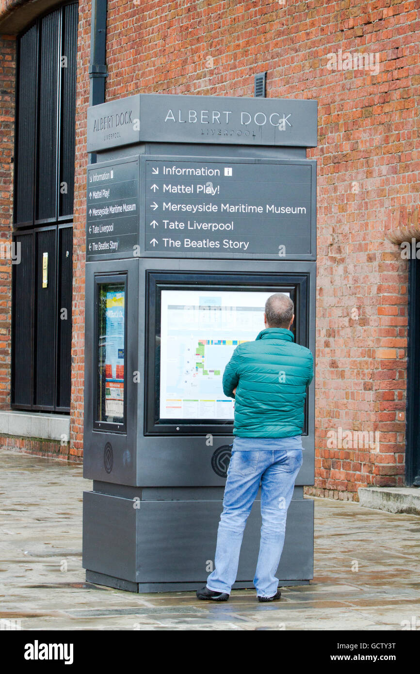 Liverpool dock map hi-res stock photography and images - Alamy