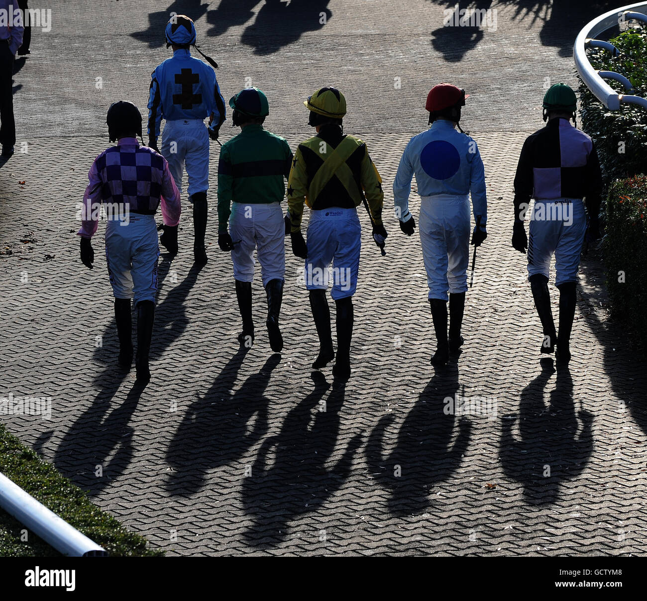Horse racing weatherbys jump meeting kempton park hi-res stock ...