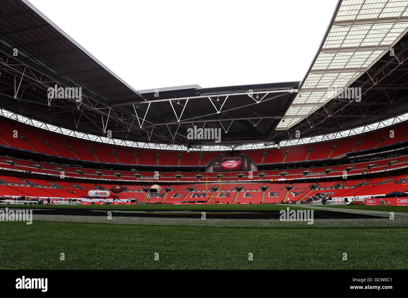 Football American Ampics High Resolution Stock Photography and Images - Alamy