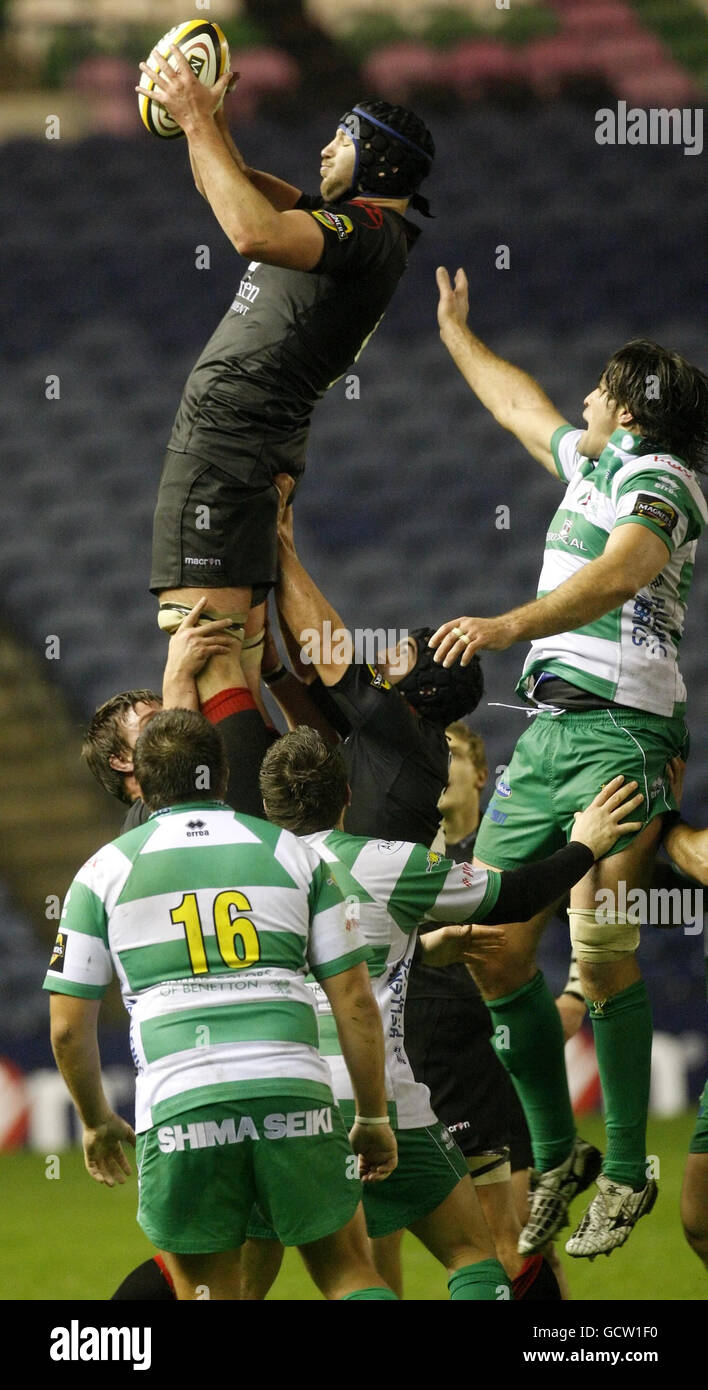 Rugbyu edinburgh full length lifting mangsb hi-res stock photography ...