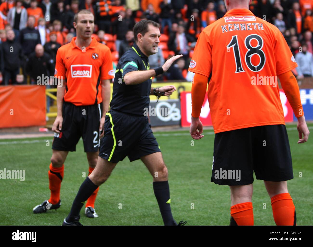 Referee Dougie McDonald during the Clydesdale Bank Scottish Premier ...