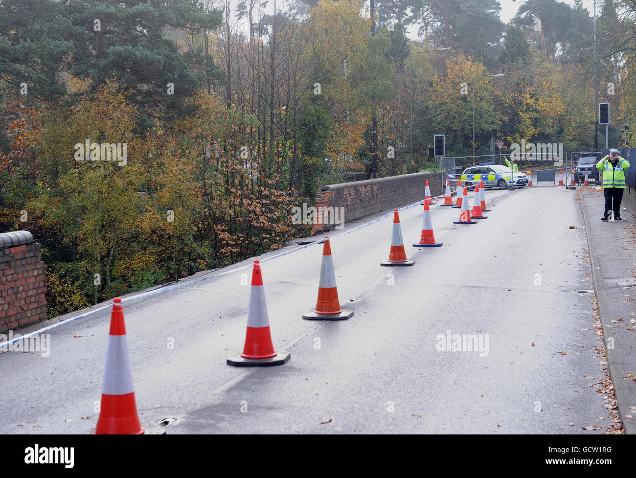 Oxshott train station hi-res stock photography and images - Alamy