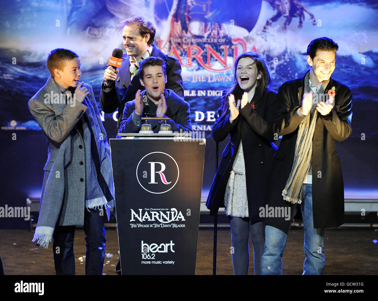 Stars of the narnia chronicles left to right will poulter hi-res stock ...