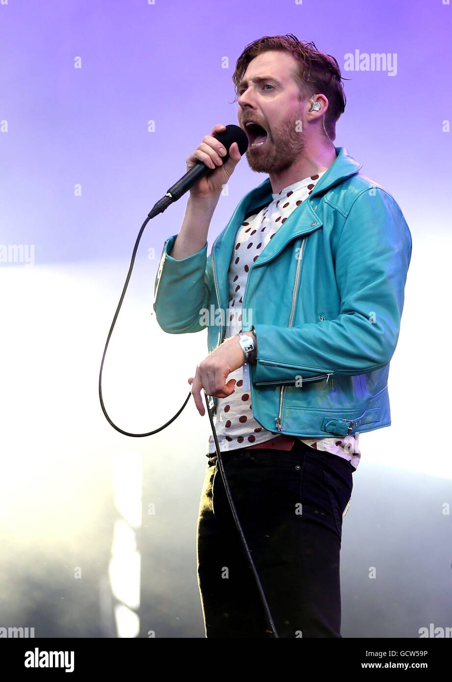 Ricky Wilson of the Kaiser Chiefs performing on the Radio 1 stage ...