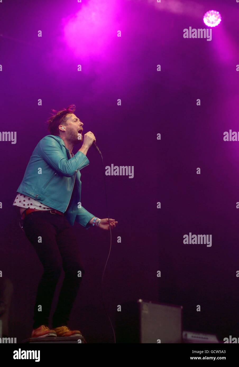 Showbiz kaiser ricky wilson hi-res stock photography and images - Alamy