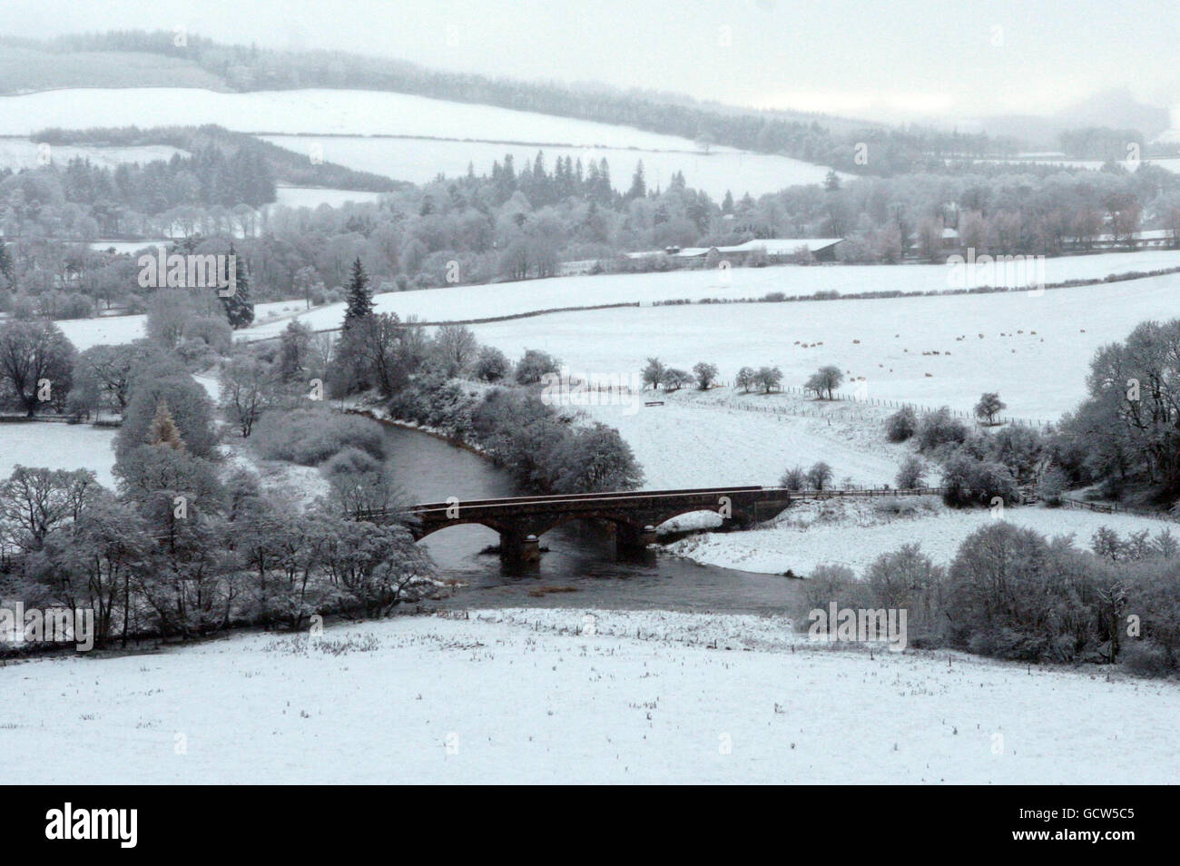 Snow showers hi-res stock photography and images - Alamy