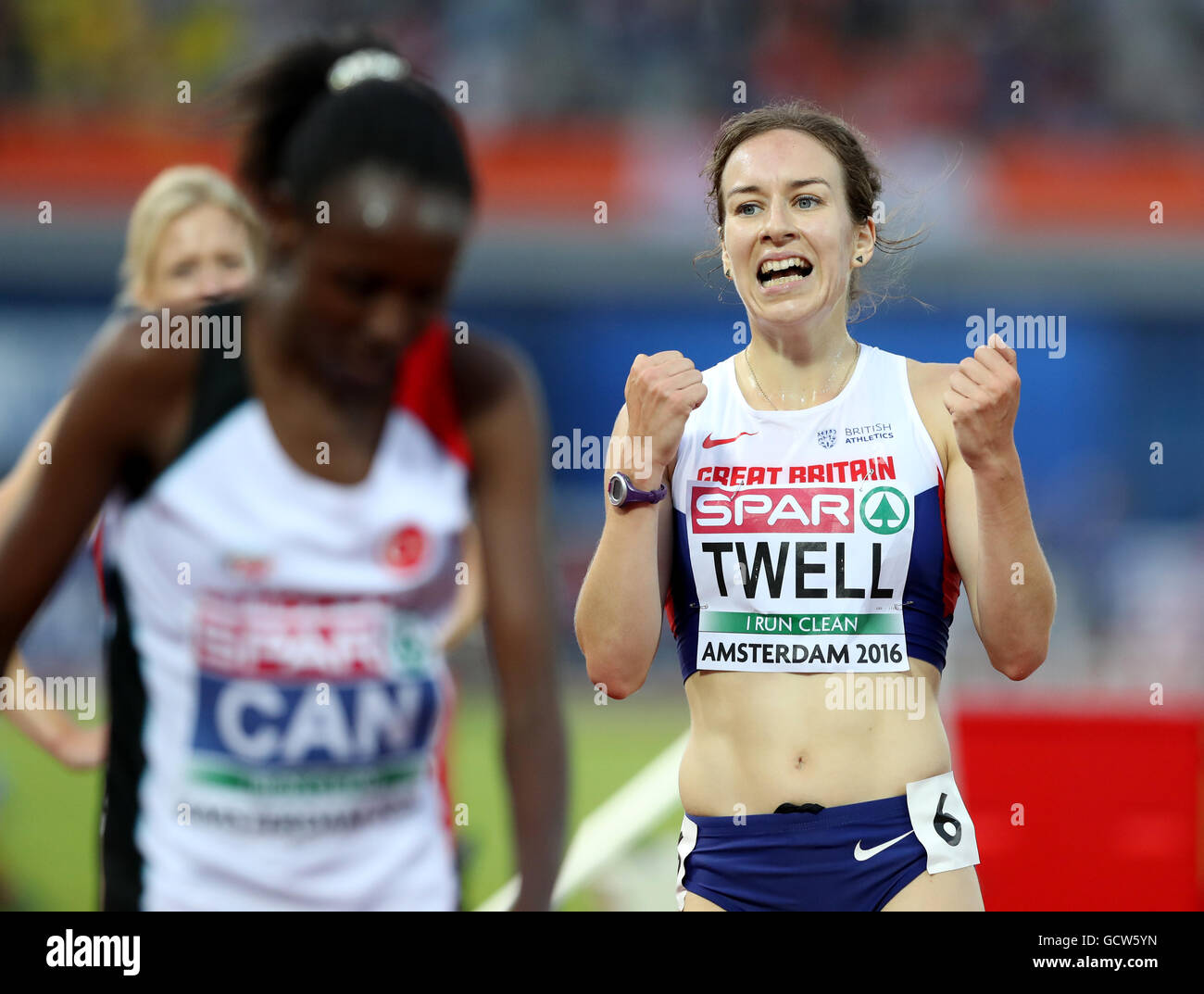 Great britains steph twell celebrates winning hi-res stock photography ...