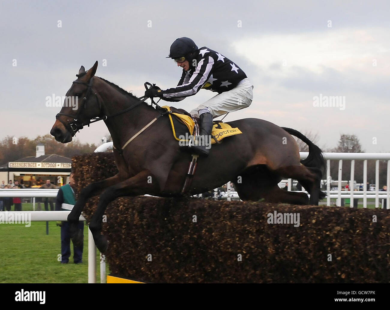 Horse Racing - Haydock Park Racecourse Stock Photo - Alamy