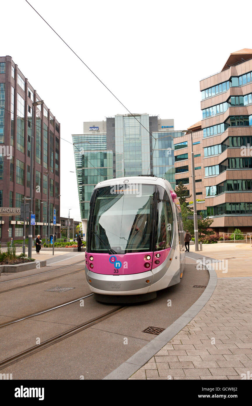 Tram system in Birmingham which runs from Birmingham to Wolverhampton ...