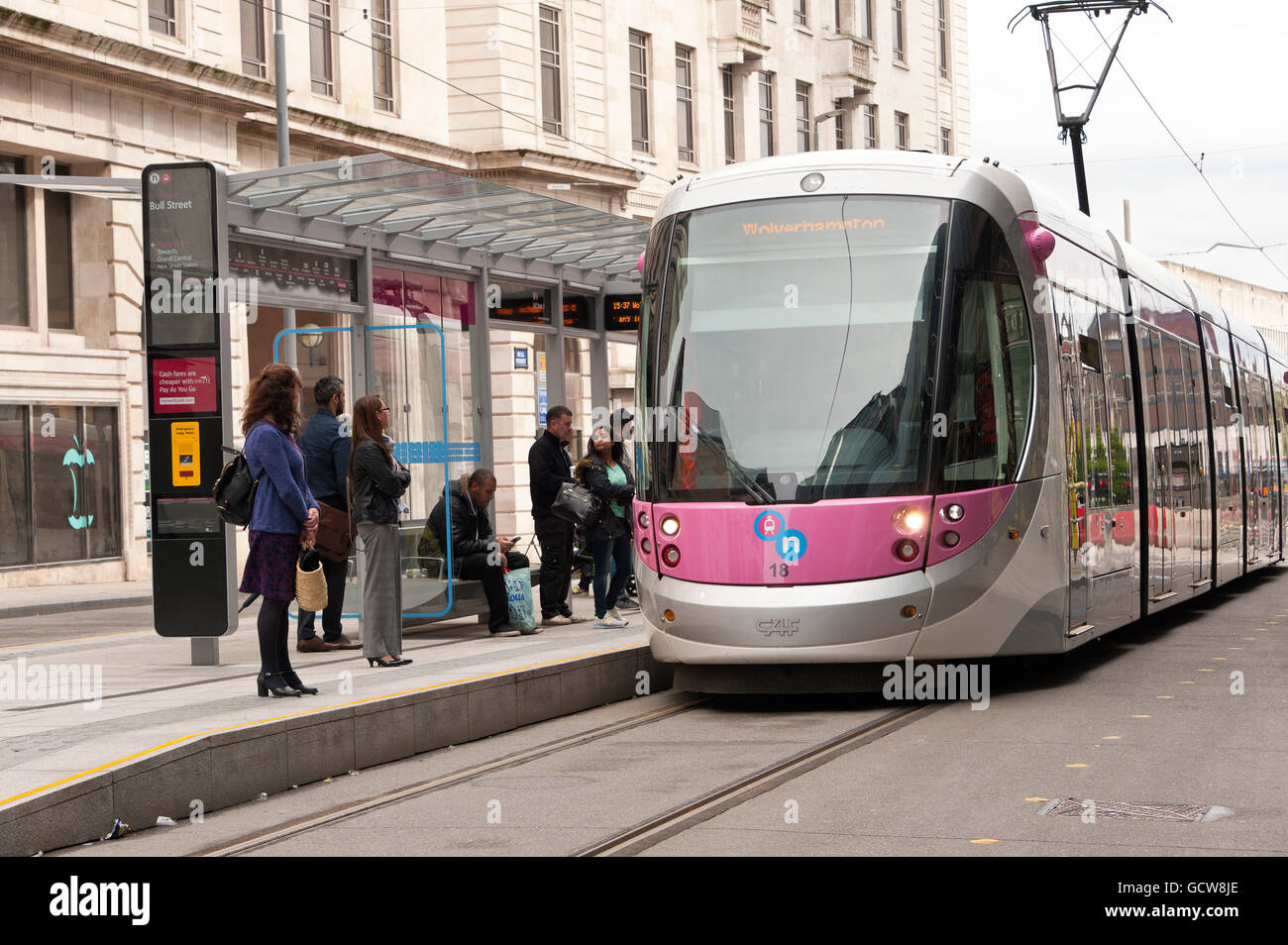 Wolverhampton birmingham tram in wolverhampton hi-res stock photography ...