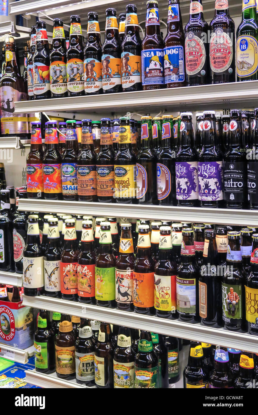 American beer shelves supermarket hi-res stock photography and images ...