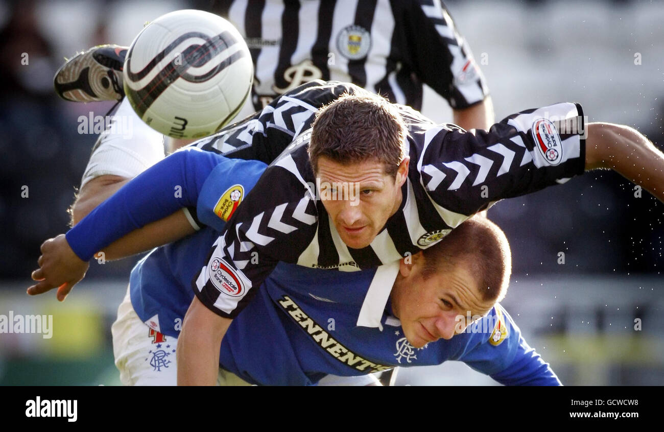 Rangers' Vladimir Weiss (bottom) and St Mirren's Hugh Murray battle for ...