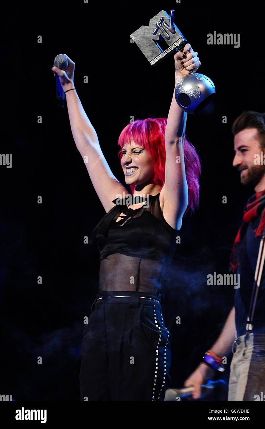 Hayley Williams of Paramore with the Best Alternative award on stage ...