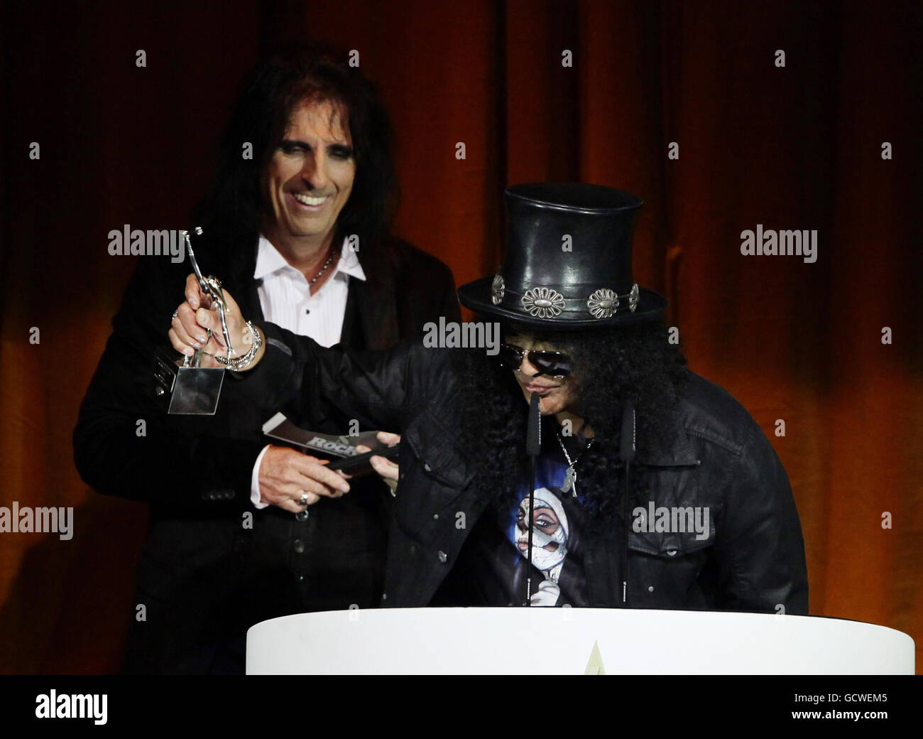 Slash right album year award hi-res stock photography and images - Alamy