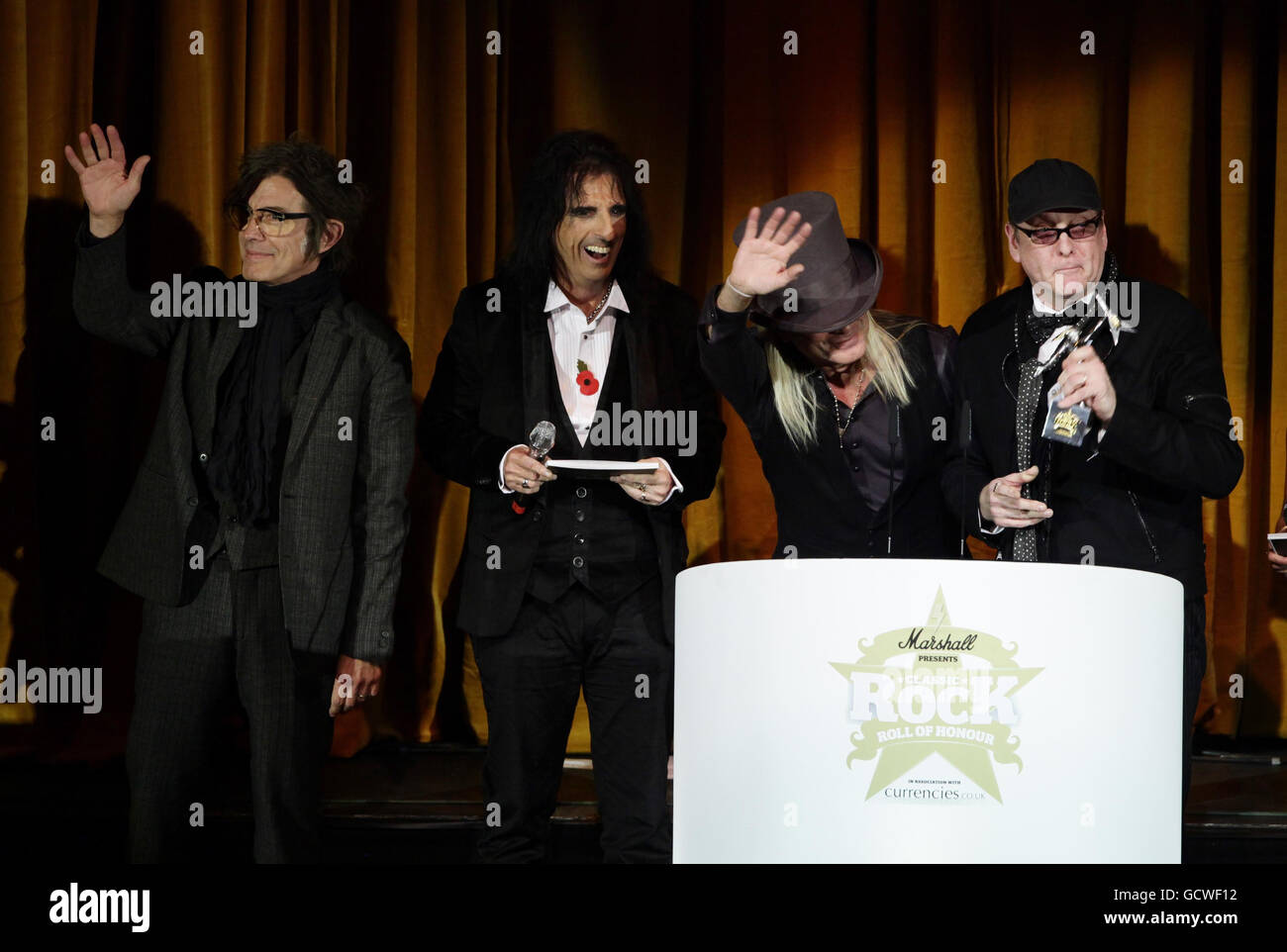 Cheap trick hi-res stock photography and images - Alamy