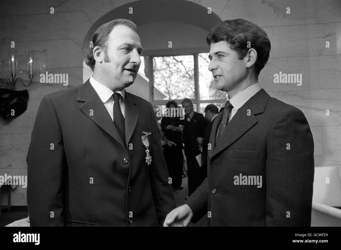 Bernard Knight, left, the Dutch Airlines hijack hero, and Inspector ...