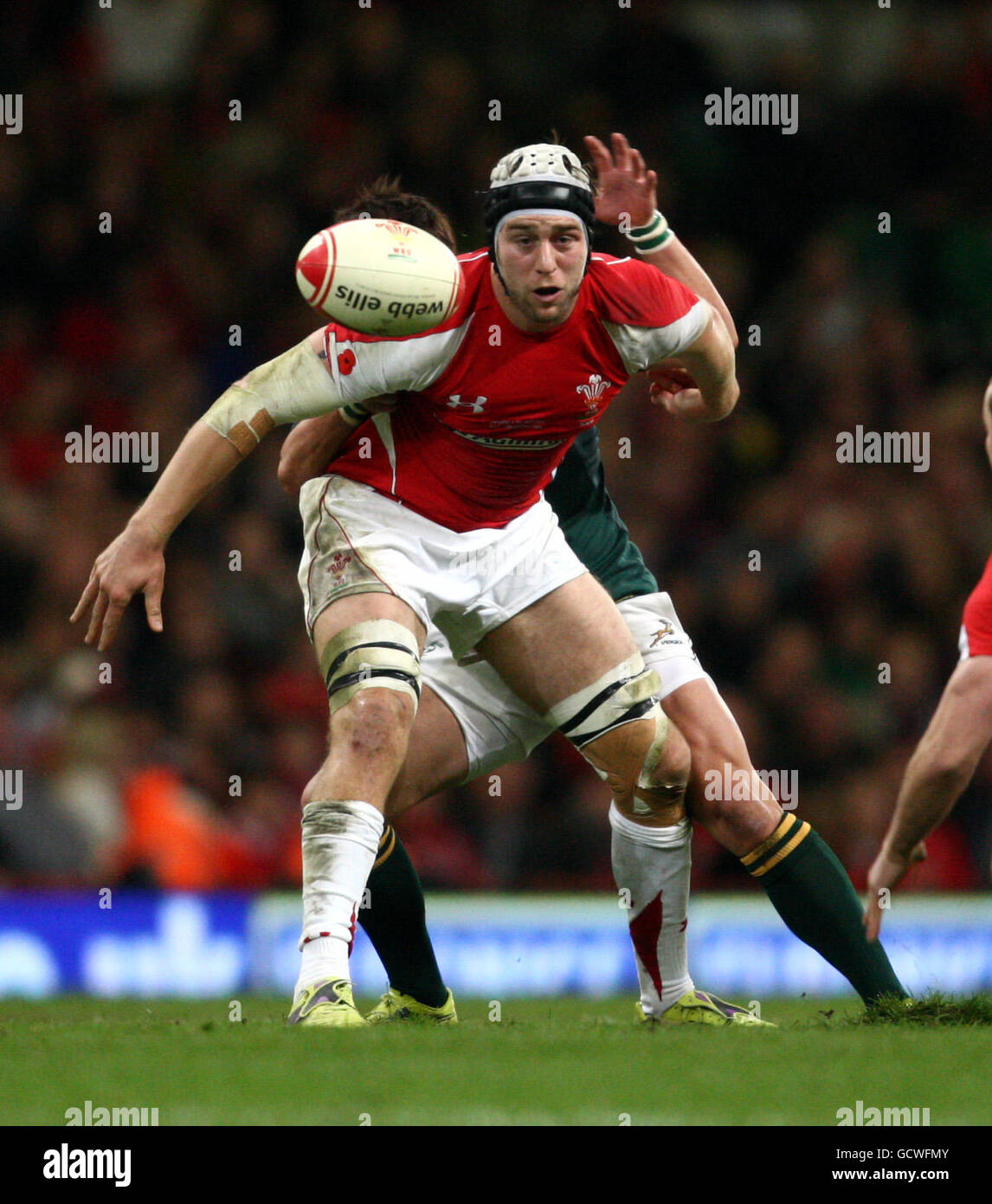 Ryan Jones Rugby Player High Resolution Stock Photography and Images ...