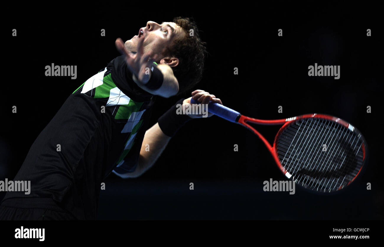 Great Britian's Andy Murray in action against Sweden's Robin Soderling ...