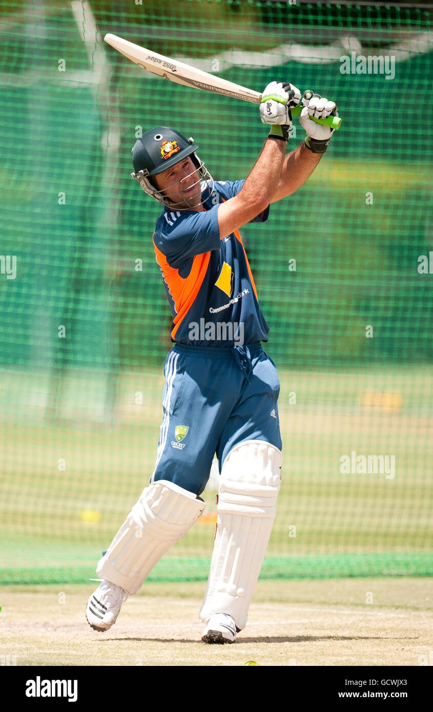Australian cricket captain ricky ponting hi-res stock photography and ...