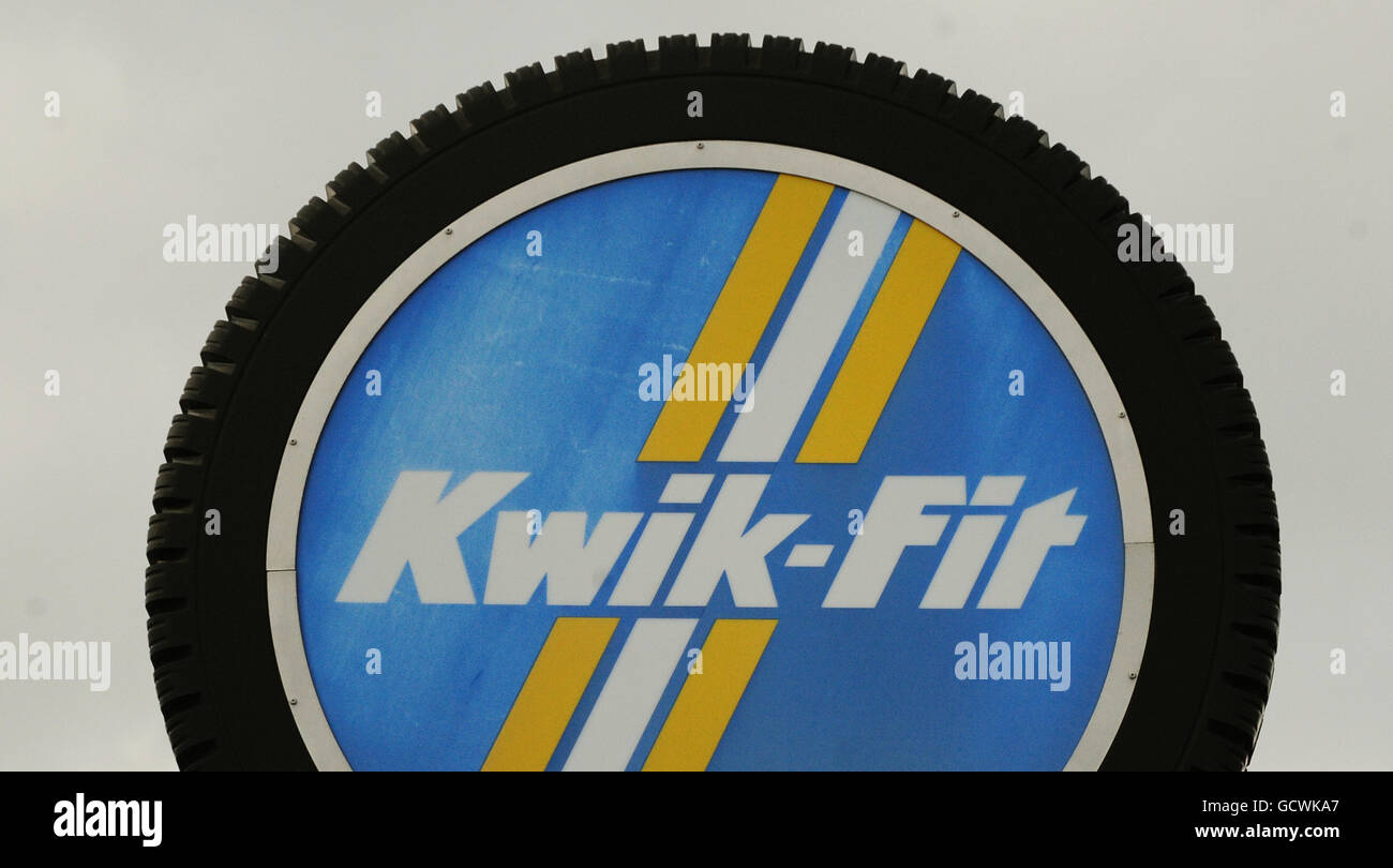 Kwik fit sign hi-res stock photography and images - Alamy
