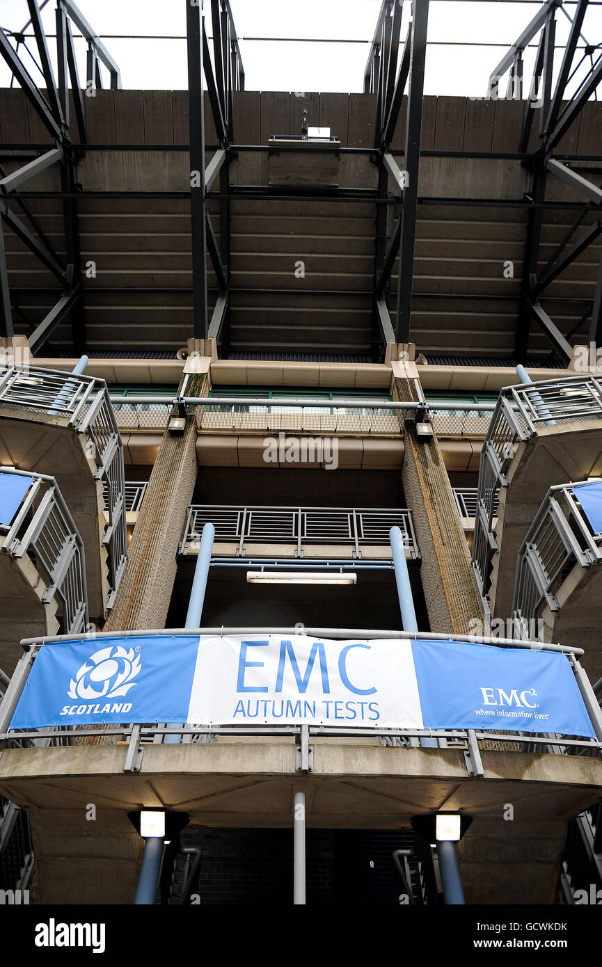 Emc signage banners hi-res stock photography and images - Alamy