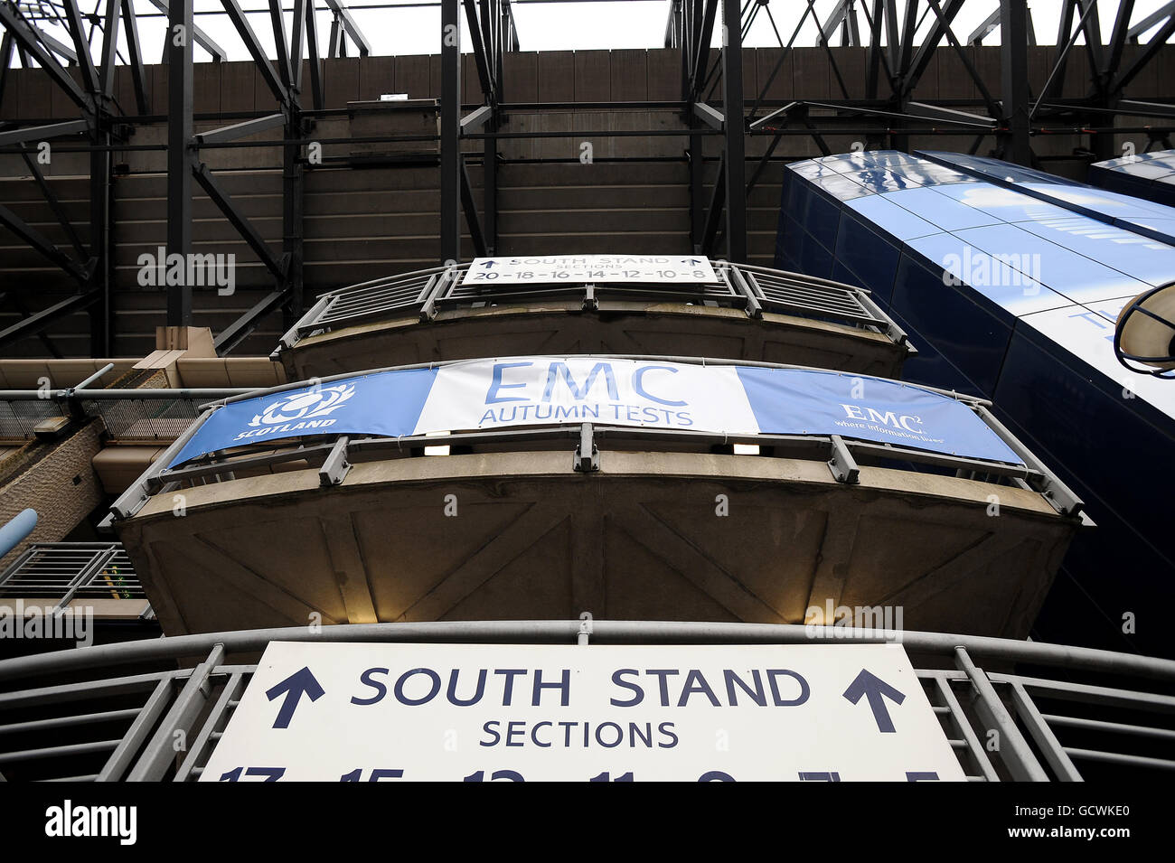 Emc signage banners hi-res stock photography and images - Alamy