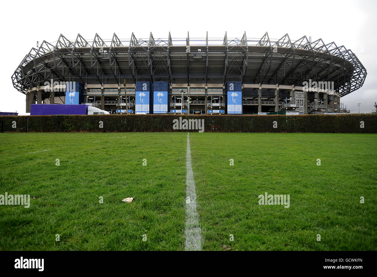 Emc signage banners hi-res stock photography and images - Alamy