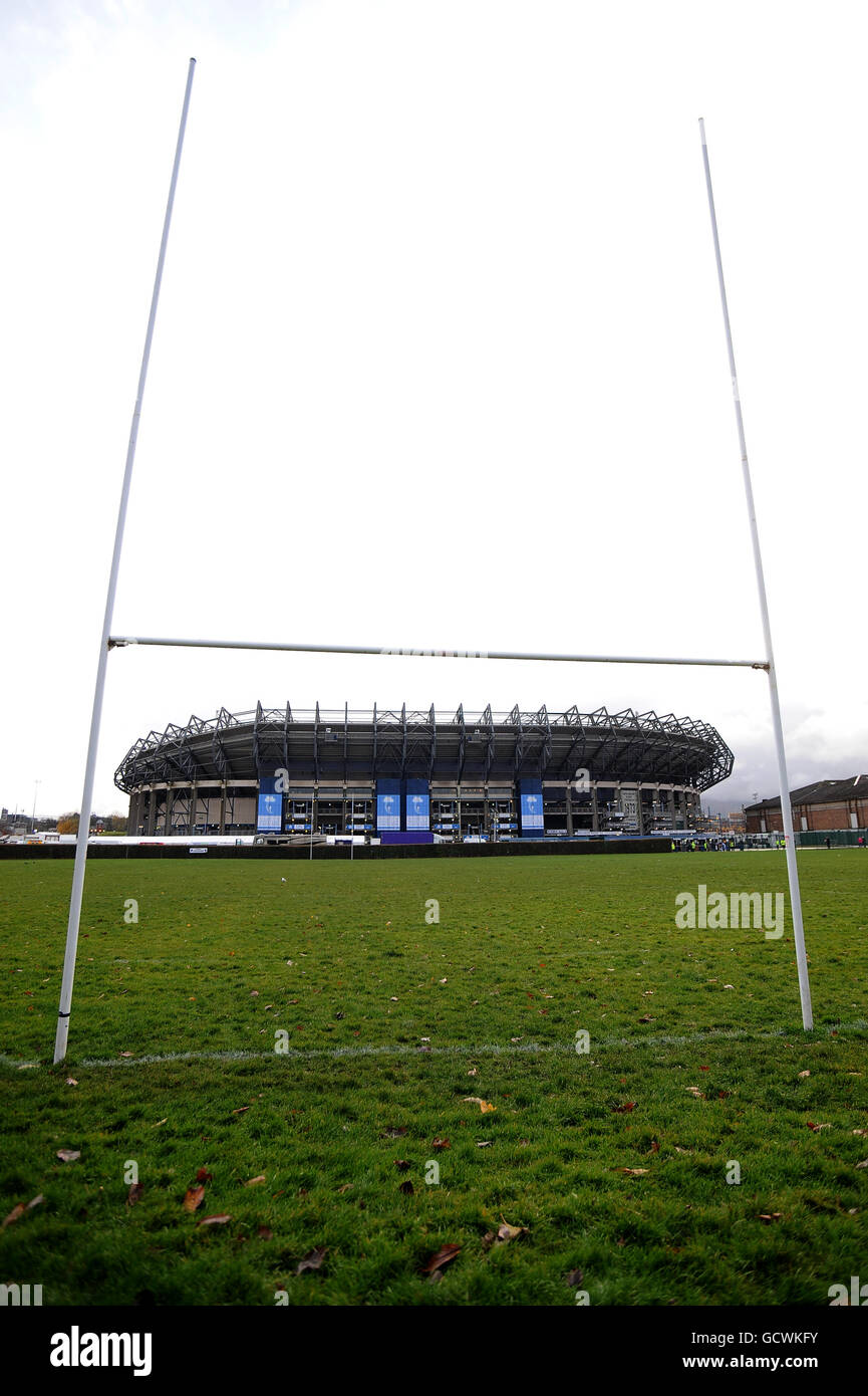 Emc signage banners hi-res stock photography and images - Alamy