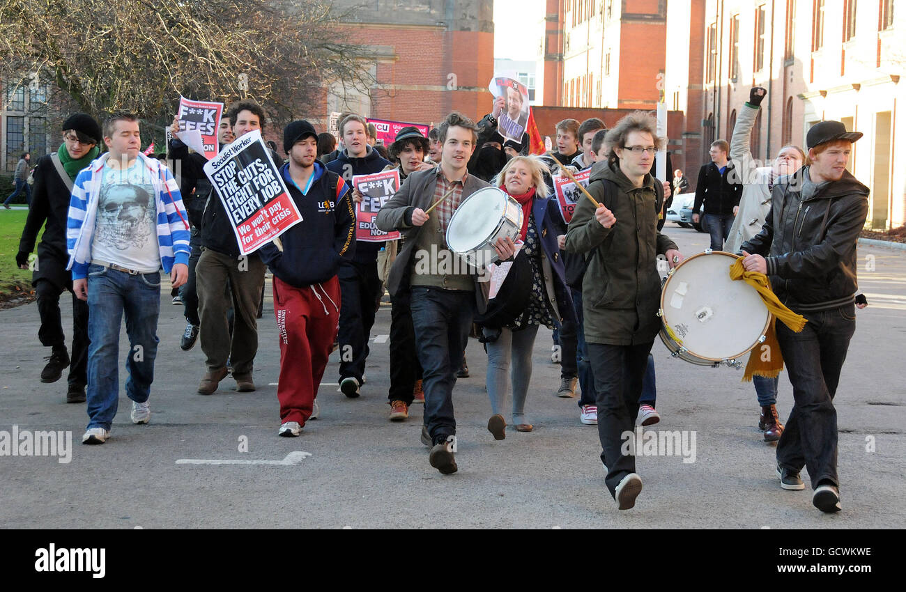 Increase in tuition fees. Students protest at the University of ...