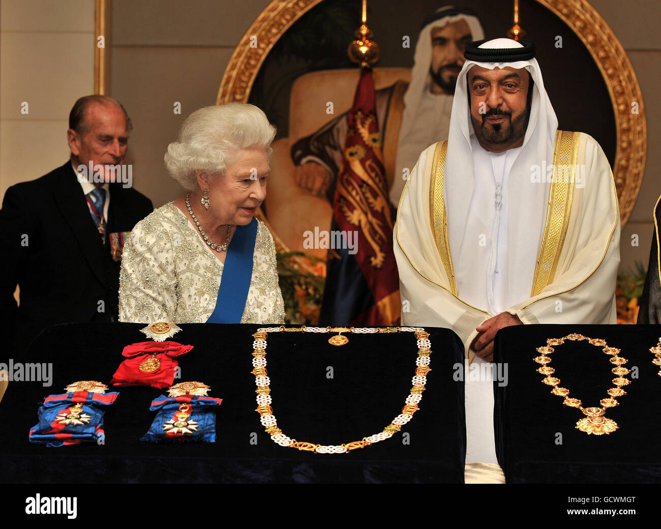 Queen elizabeth ii president united arab emirates hi-res stock ...