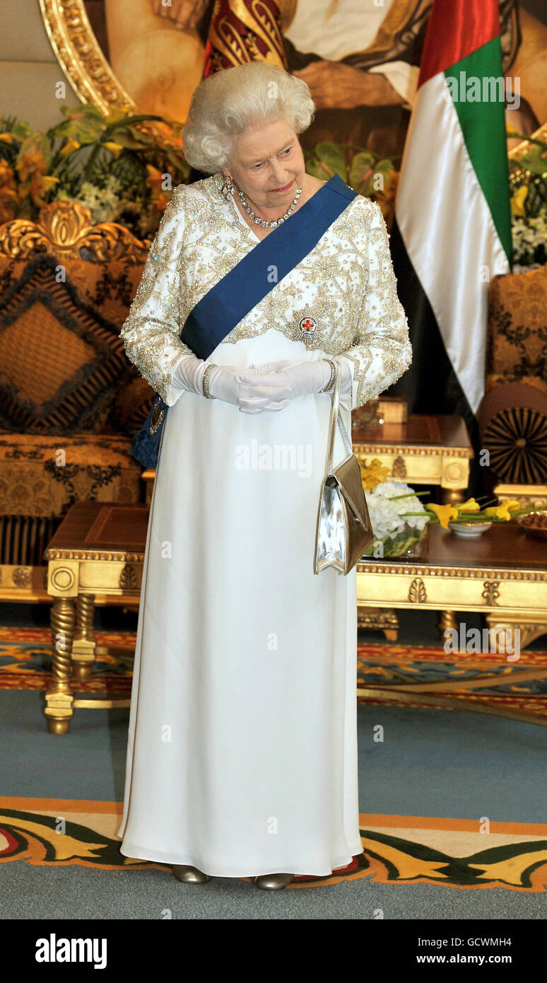 Royalty - Queen Elizabeth II State Visit to the United Arab Emirates ...