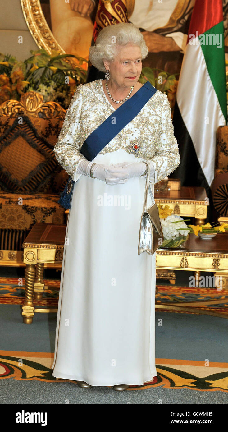 Royalty - Queen Elizabeth II State Visit to the United Arab Emirates ...