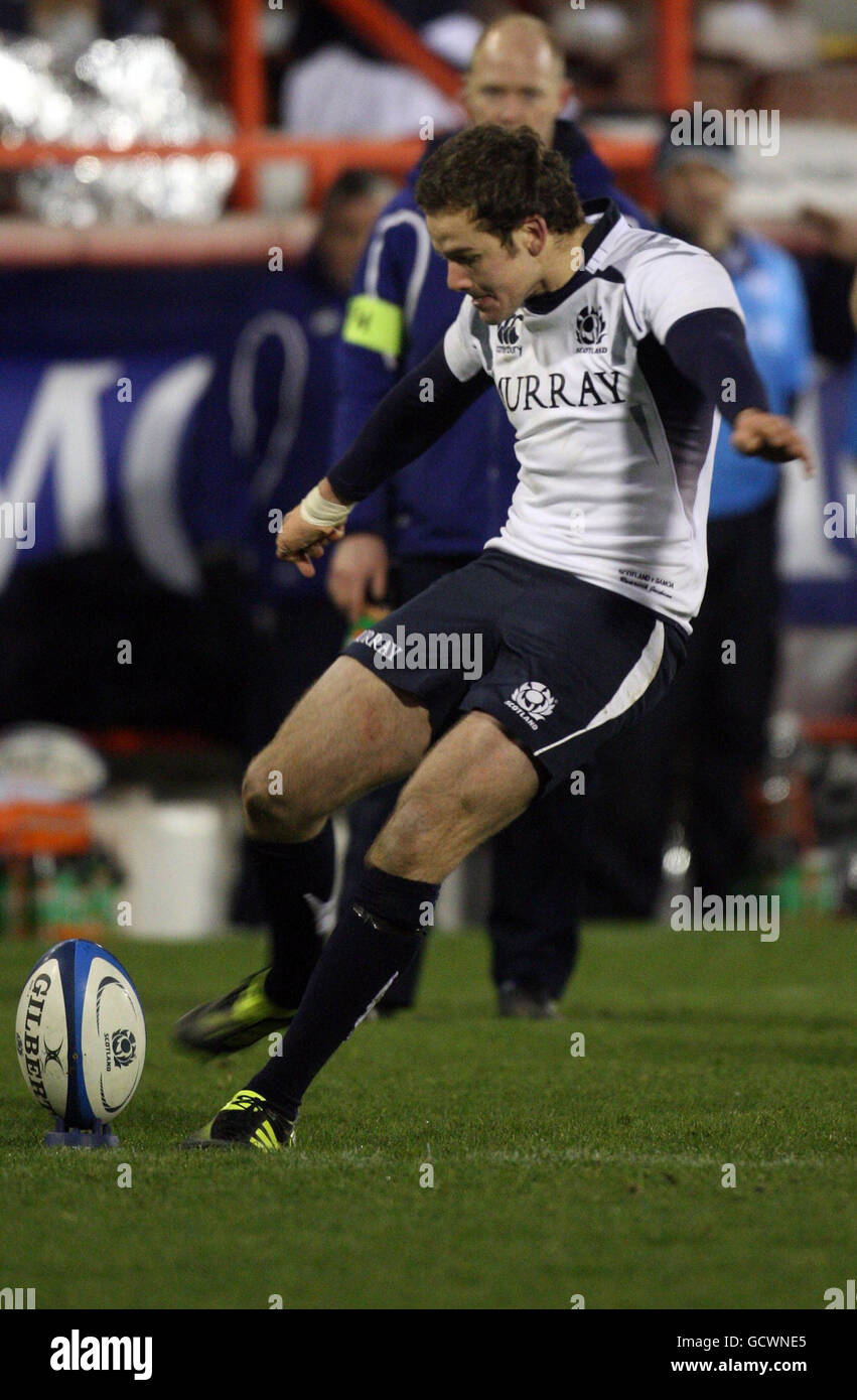 Scotland's Ruaridh Jackson kicking the winning points against Samoa ...