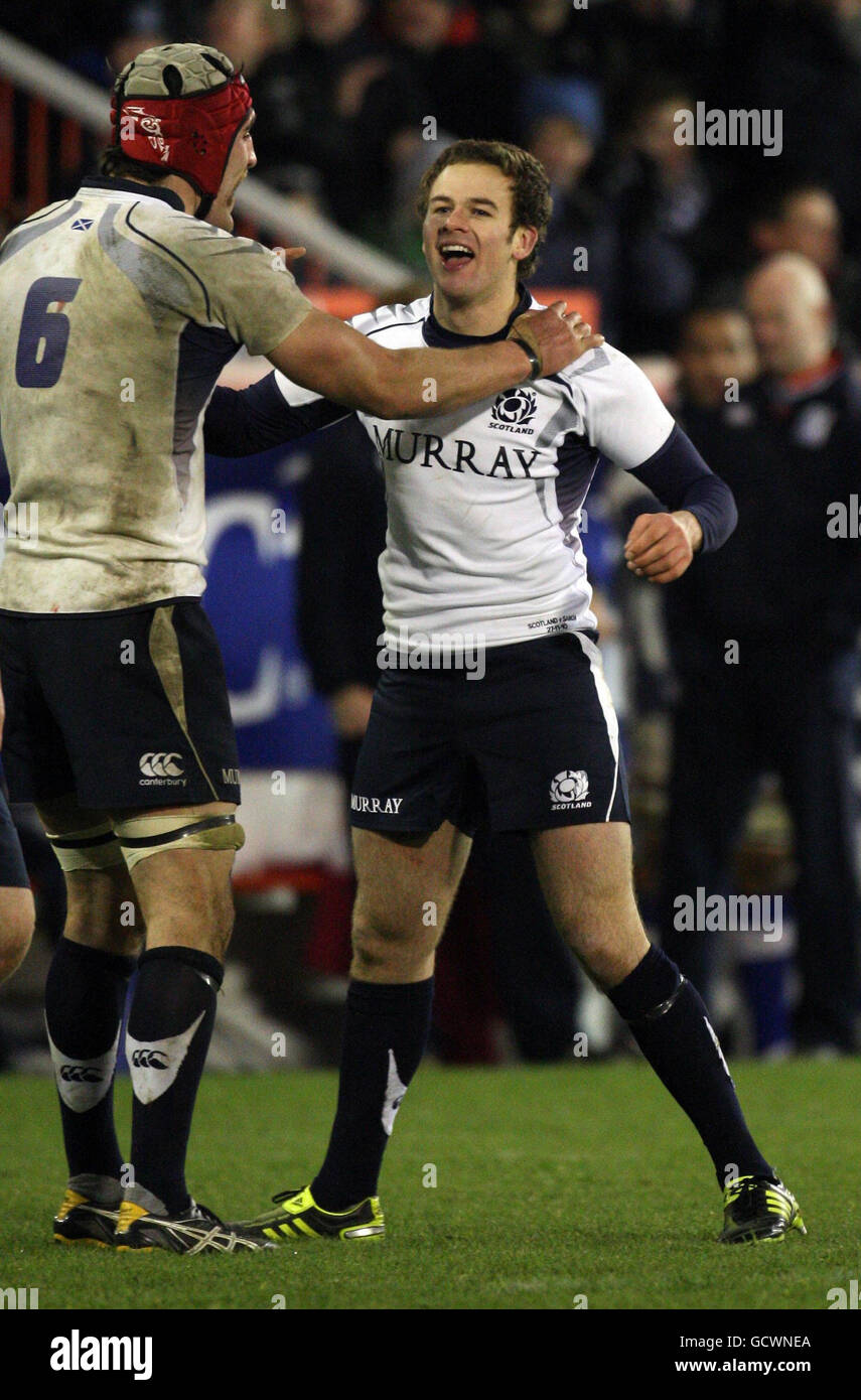Scotland's Ruaridh Jackson celebrates kicking the winning points ...